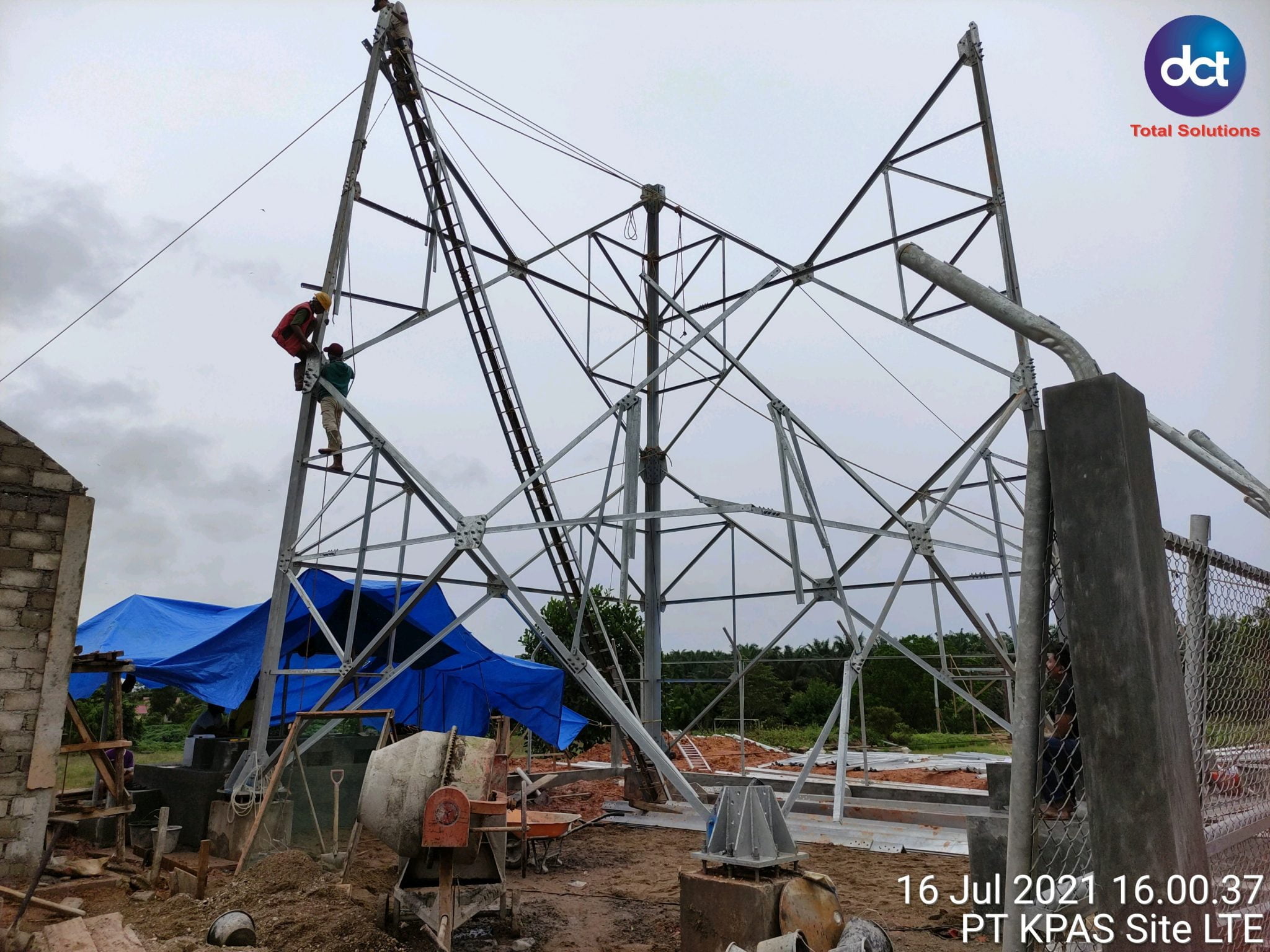 Pembangunan Tower SST 72 Meter | PT DCT Total Solutions