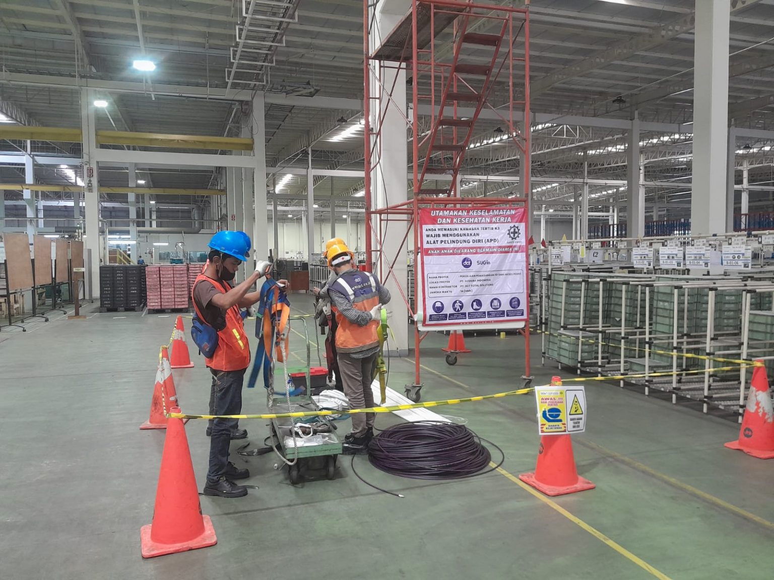 Pemasangan Fiber Optic dan Access Point di PT. SUGIURA INDONESIA | PT ...