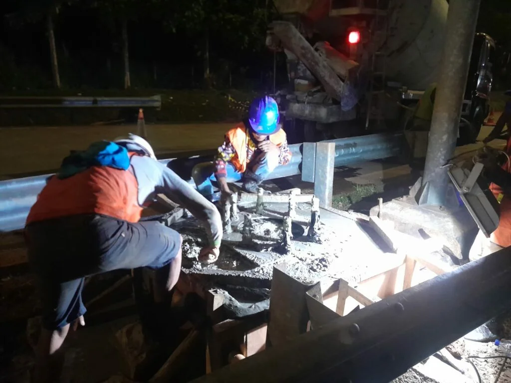 Pengadaan dan Pemasangan Perangakat VMS dan CCTV di Rest Area KM 86 A&B ...