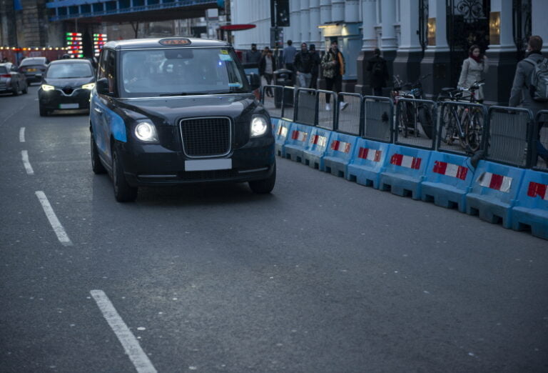 Implementasi SLFF yang Sukses di Berbagai Negara